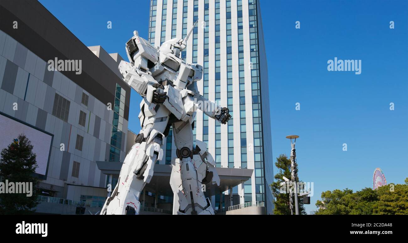 Tokyo, Japan 30 June 2019: Unicorn Gundam statue in Odaiba Stock Photo ...