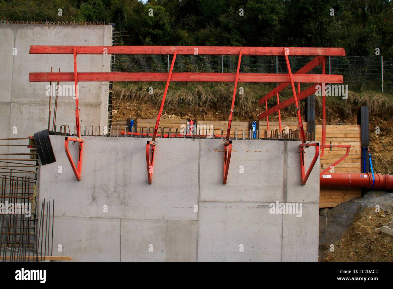 Railing on a construction site to protect workers from falling Stock ...