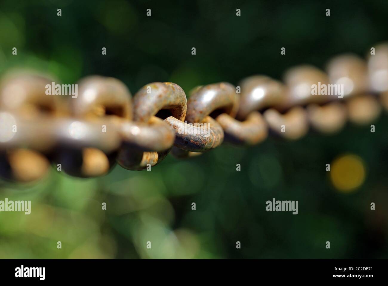 Rusty iron chain Stock Photo - Alamy