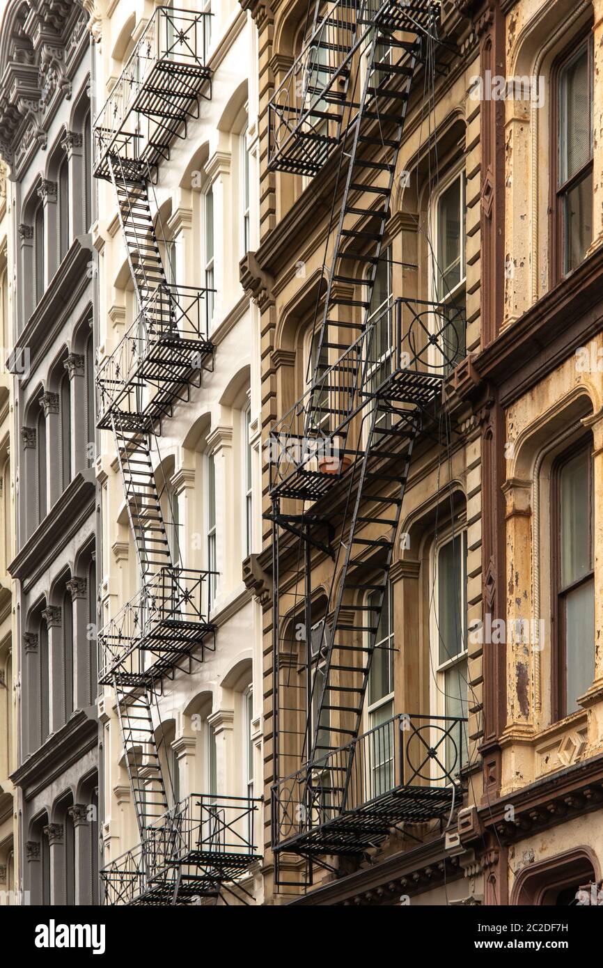 Old buildings in tribeca hi-res stock photography and images - Alamy