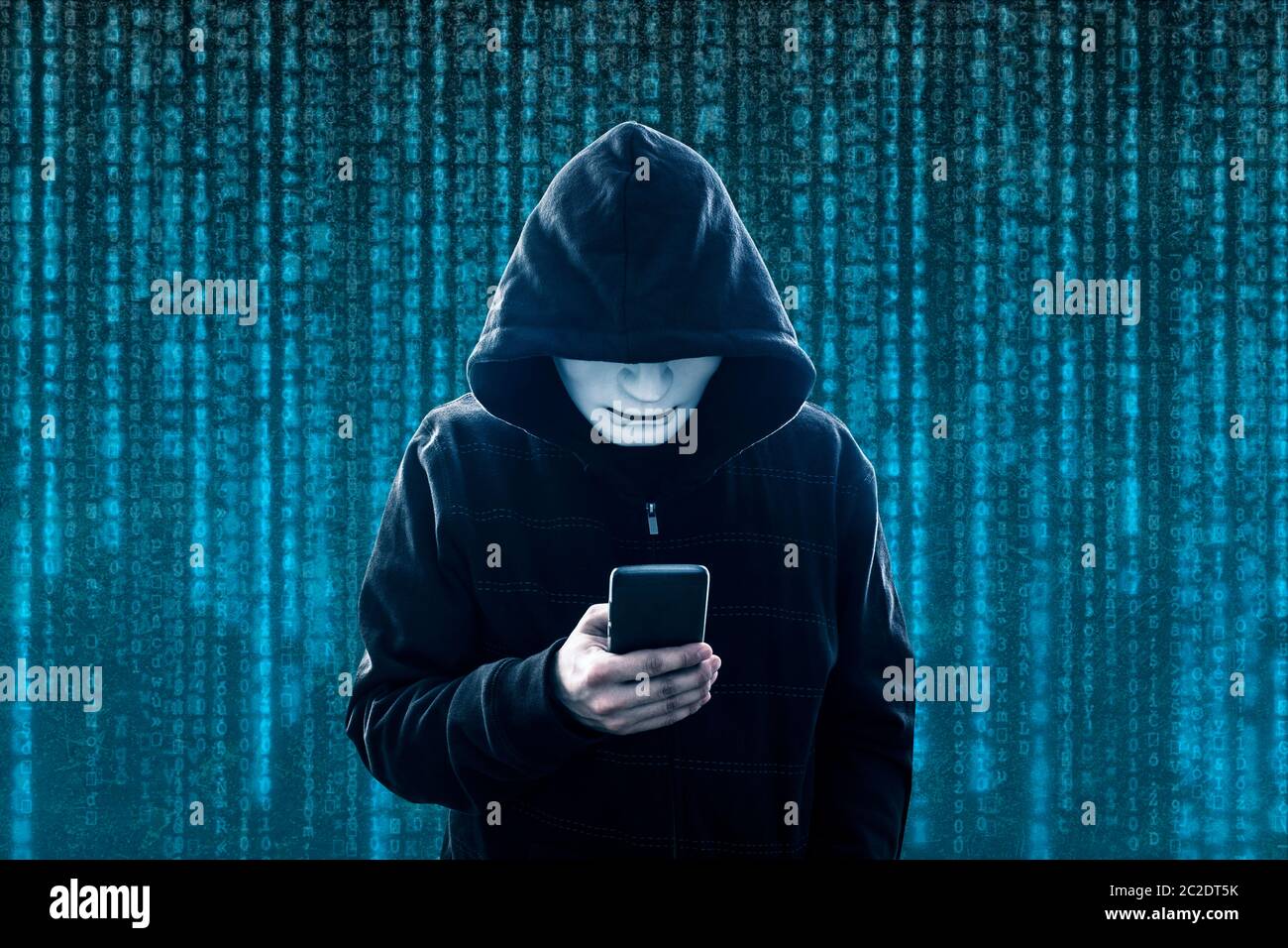 Hooded hacker hi-res stock photography and images - Alamy