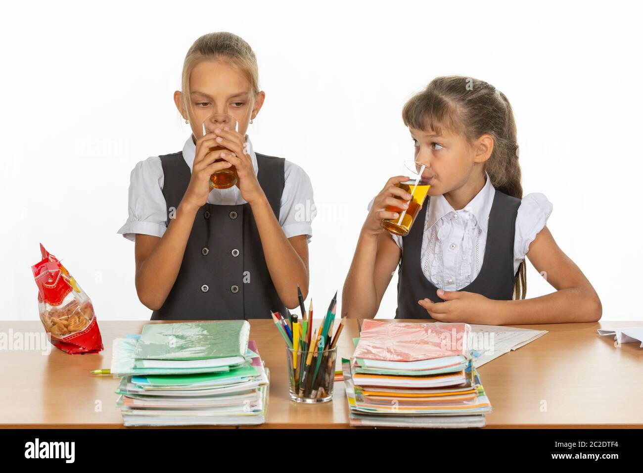 Two primary school girls in class hi-res stock photography and images ...