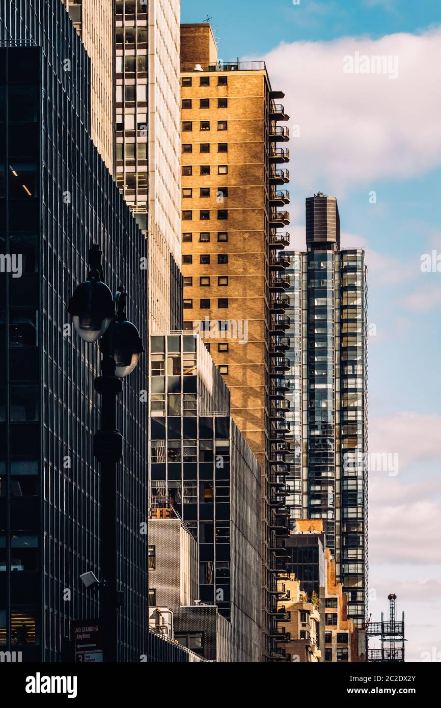 Old skyscrapers in new york hi-res stock photography and images - Alamy