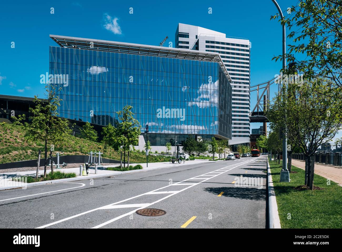 Cornell Tech - Tata Innovation Center on Roosevelt Island Stock Photo ...