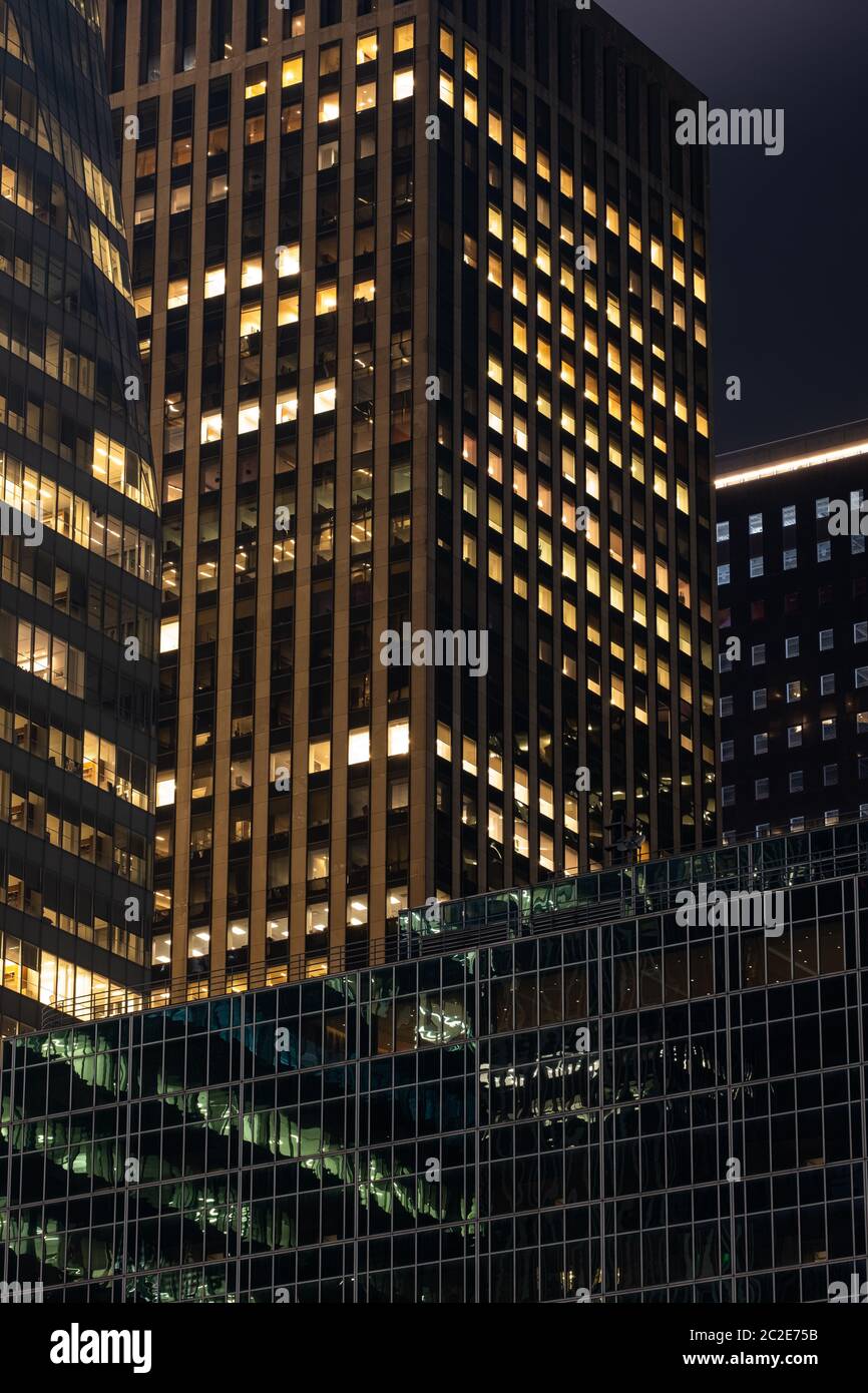 Buildings in midtown manhattan hi-res stock photography and images - Alamy