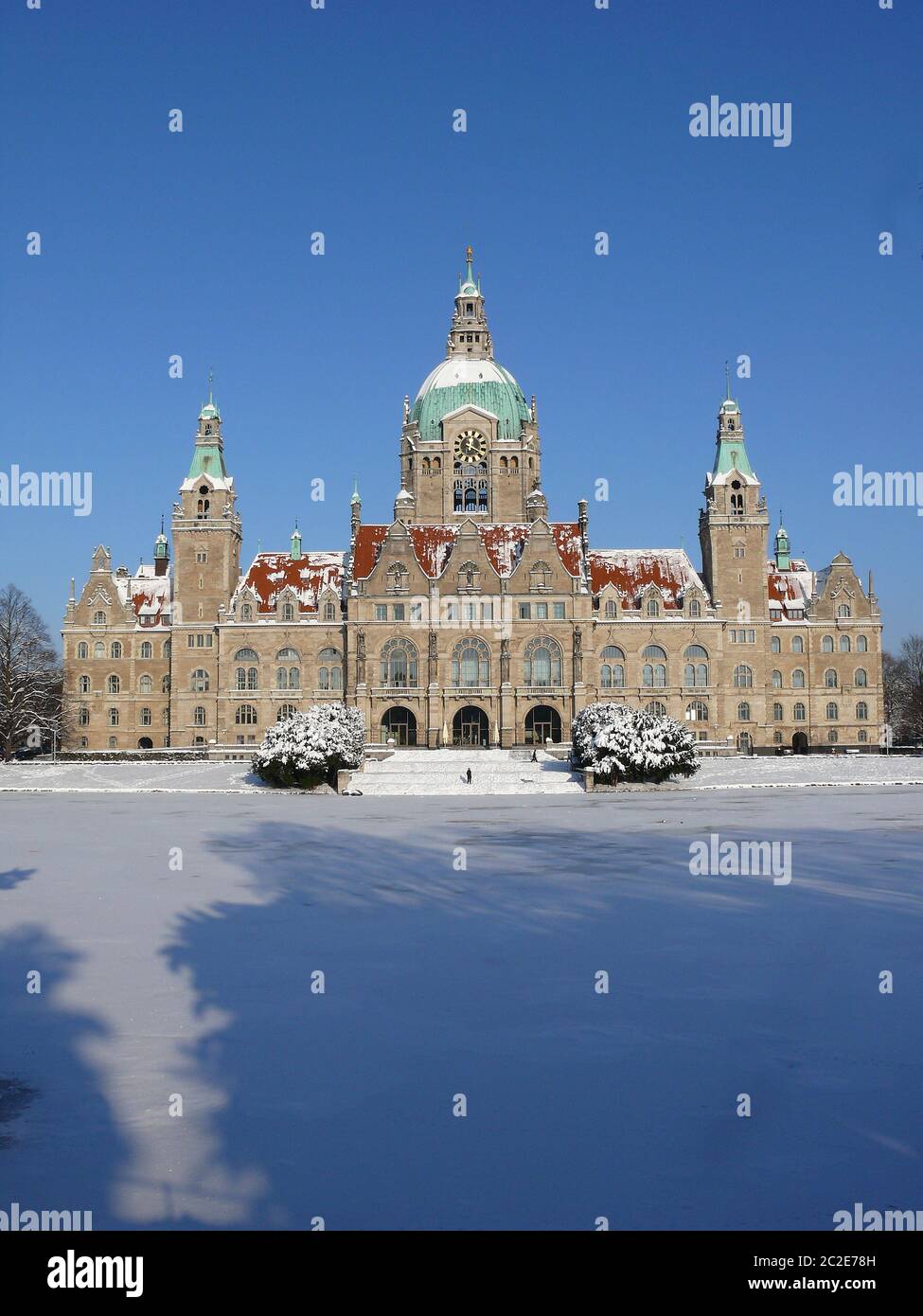 Ice and snow town hi-res stock photography and images - Alamy