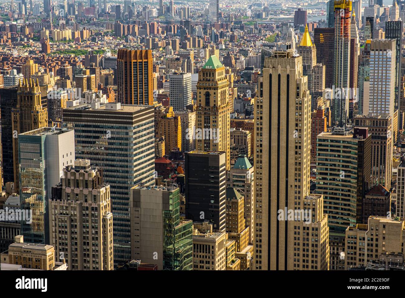 Midtown and Brooklyn skyline view from rooftop Rockefeller Center Stock ...