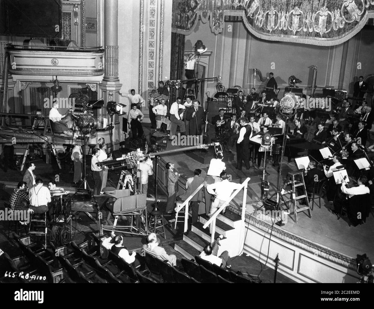 Director IRVING RAPPER PAUL HENRIED and CLAUDE RAINS with Orchestra and ...