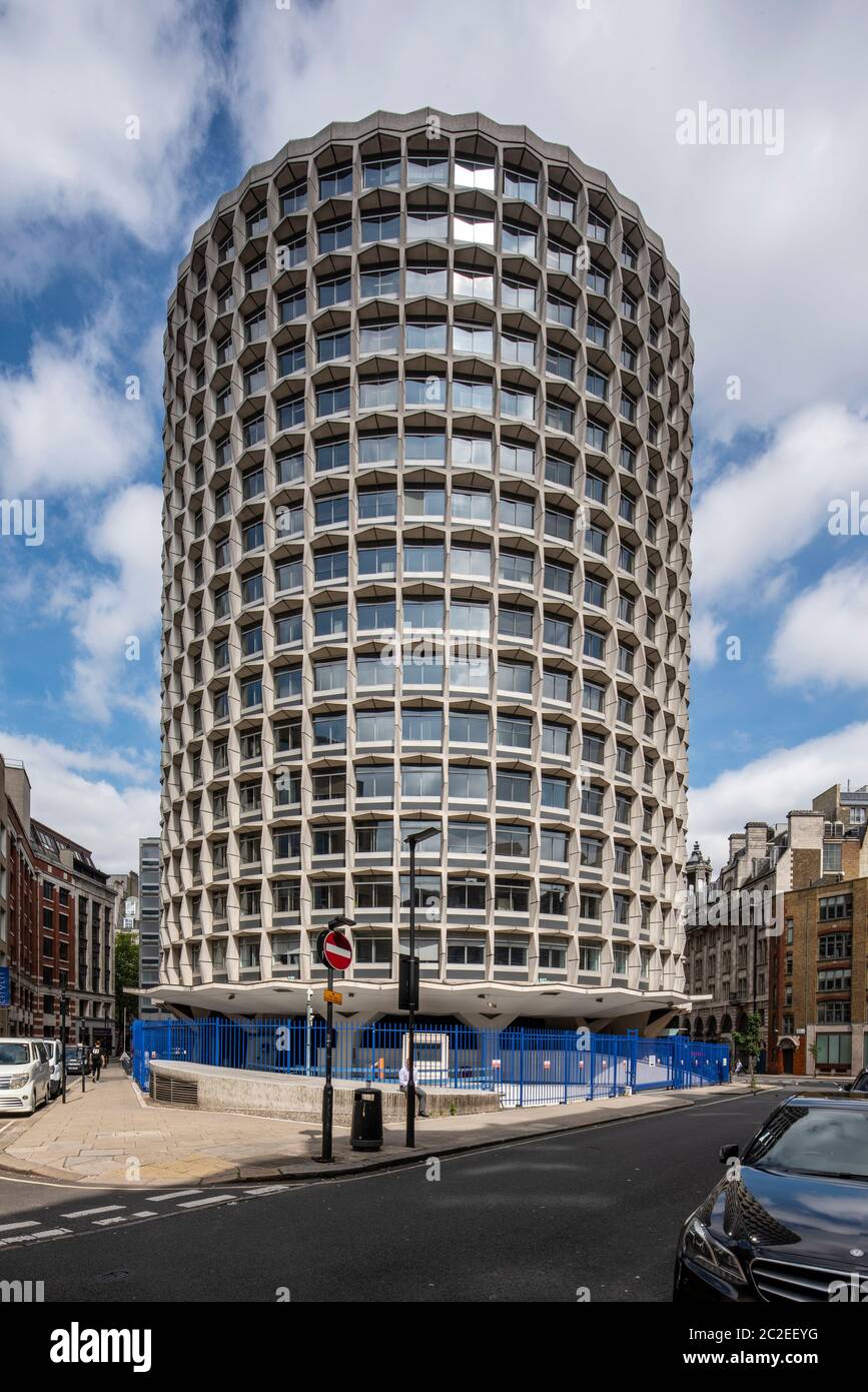 Space house hi-res stock photography and images - Alamy