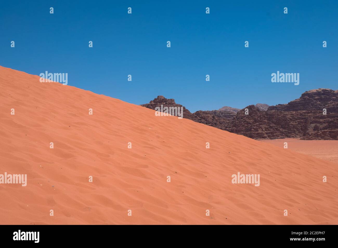 Wadi rum rock drawing hi-res stock photography and images - Alamy