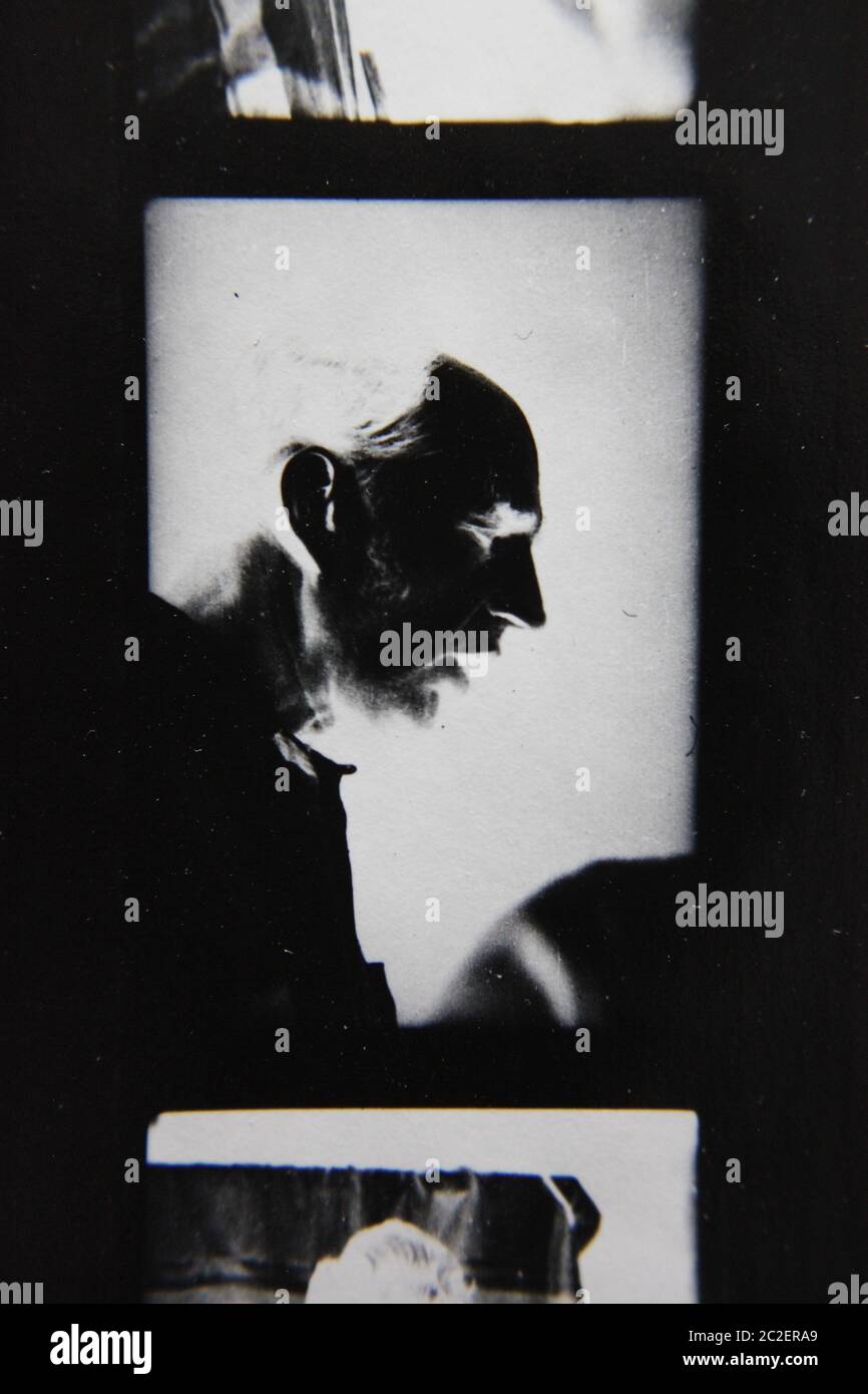 Film negative contact sheet hi-res stock photography and images - Alamy