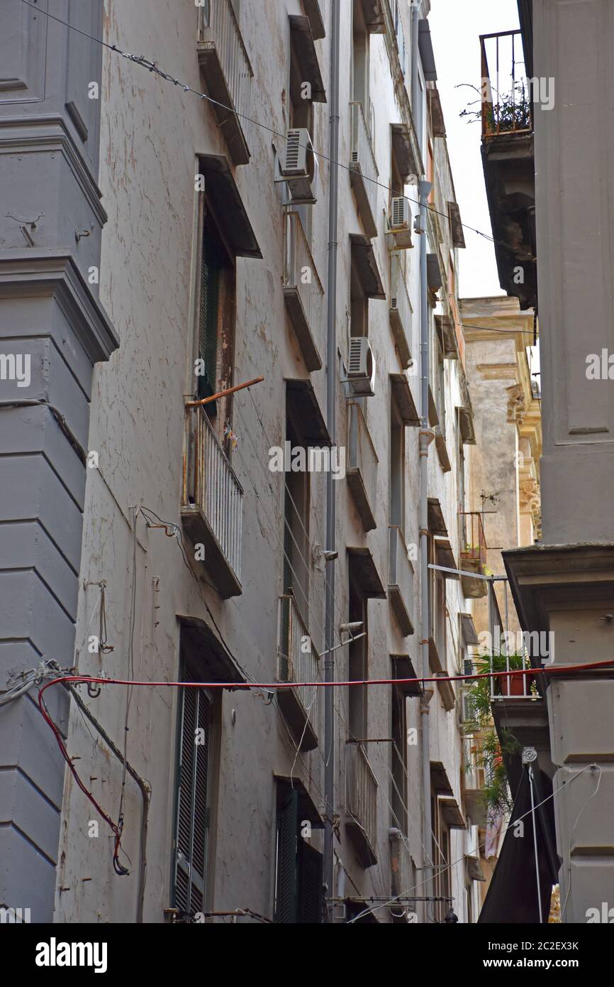 Italy, Naples, view of the historic center, details and details, castle ...