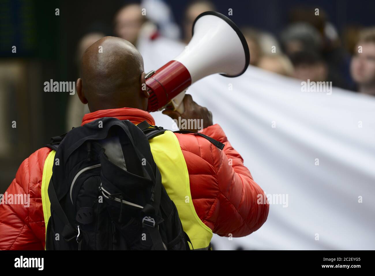 Megaphone crowd hi-res stock photography and images - Alamy