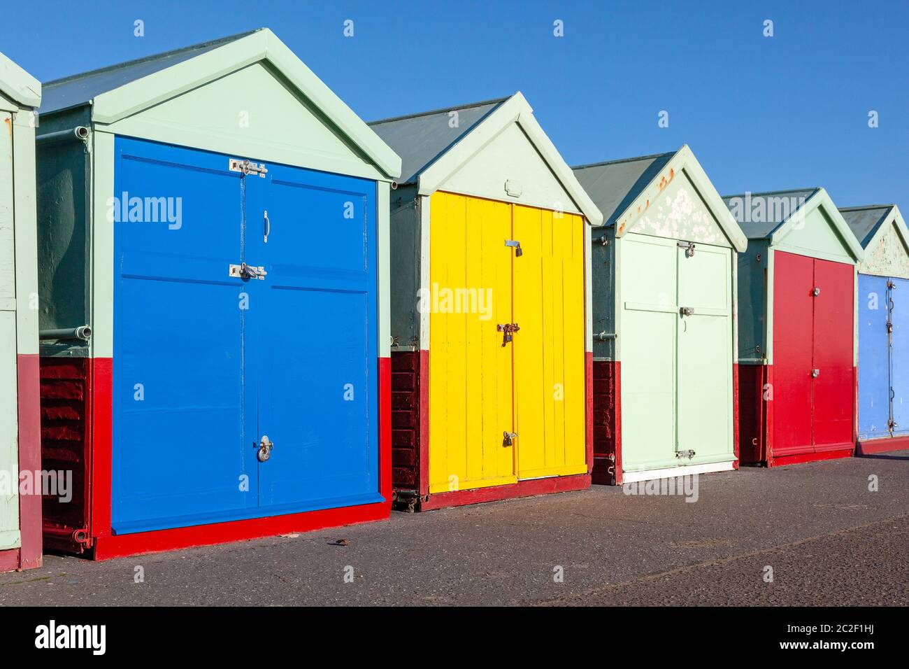 Colorful Brighton beach huts Stock Photo - Alamy