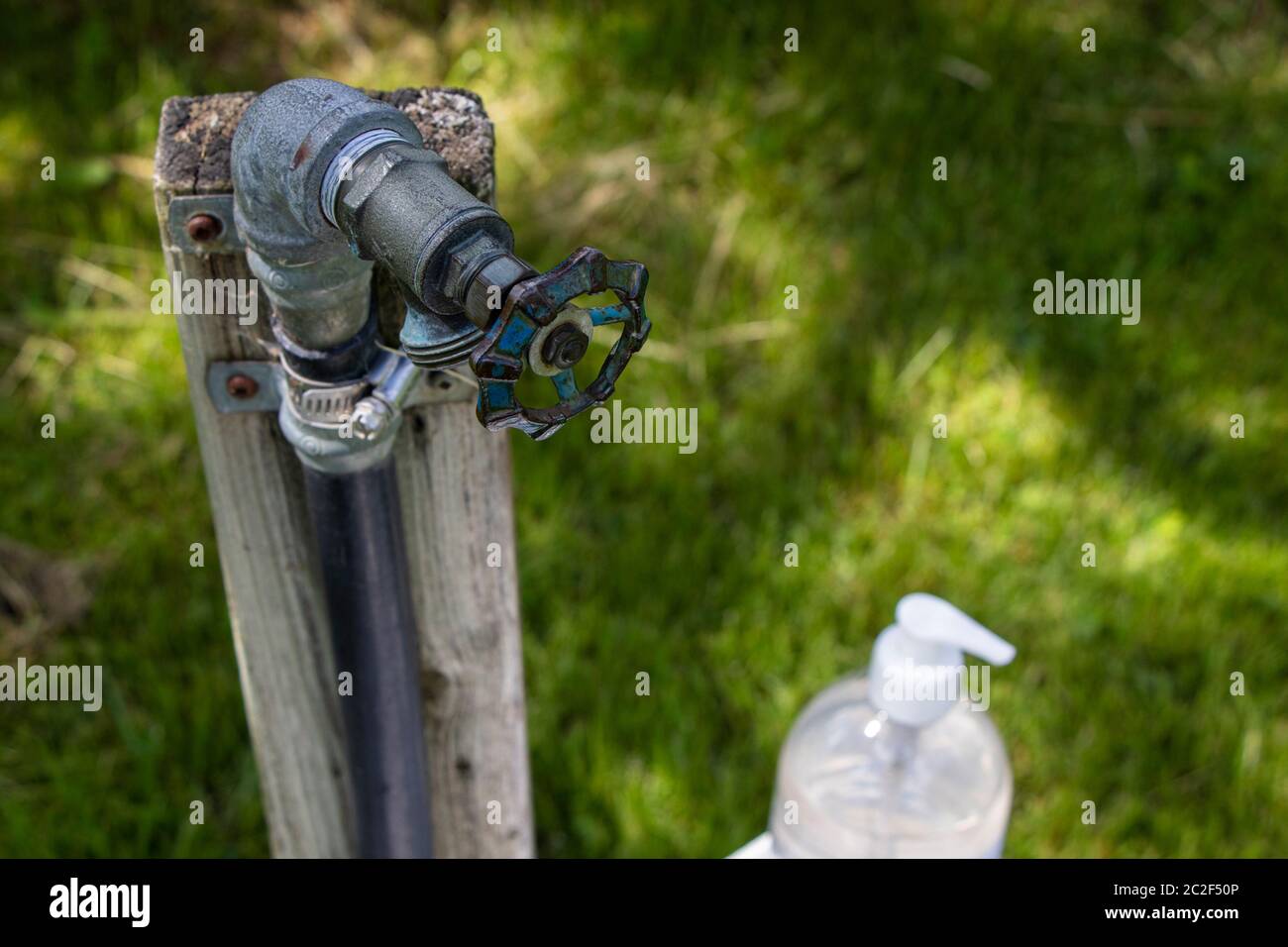Outdoor faucet side view hi-res stock photography and images - Alamy