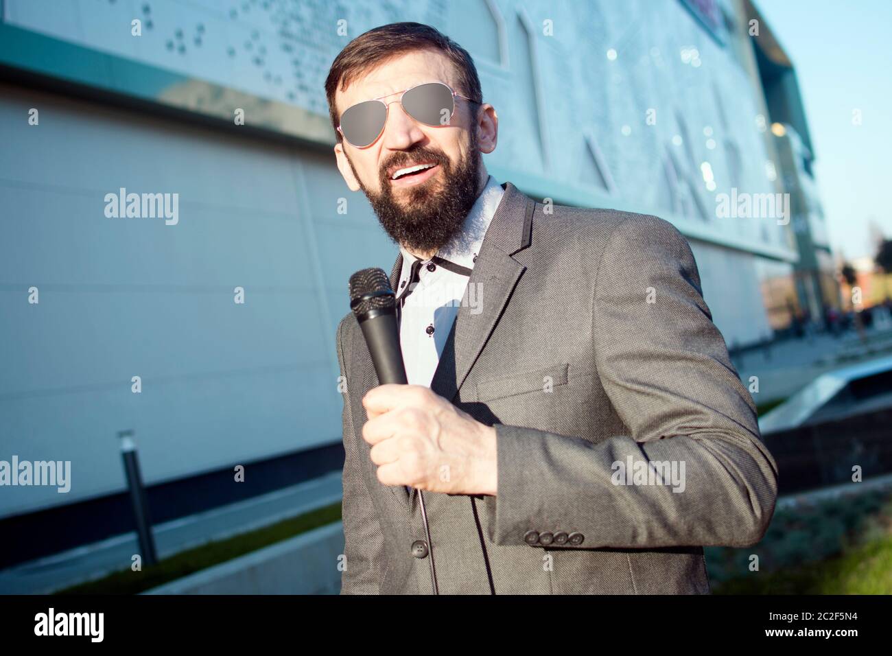 Roadcast hi-res stock photography and images - Alamy