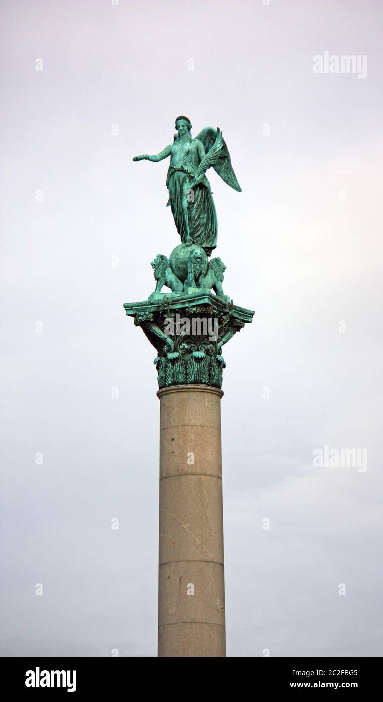 Statue on top of King Wilhelm column at Schlossplatz, Stuttgart Stock ...