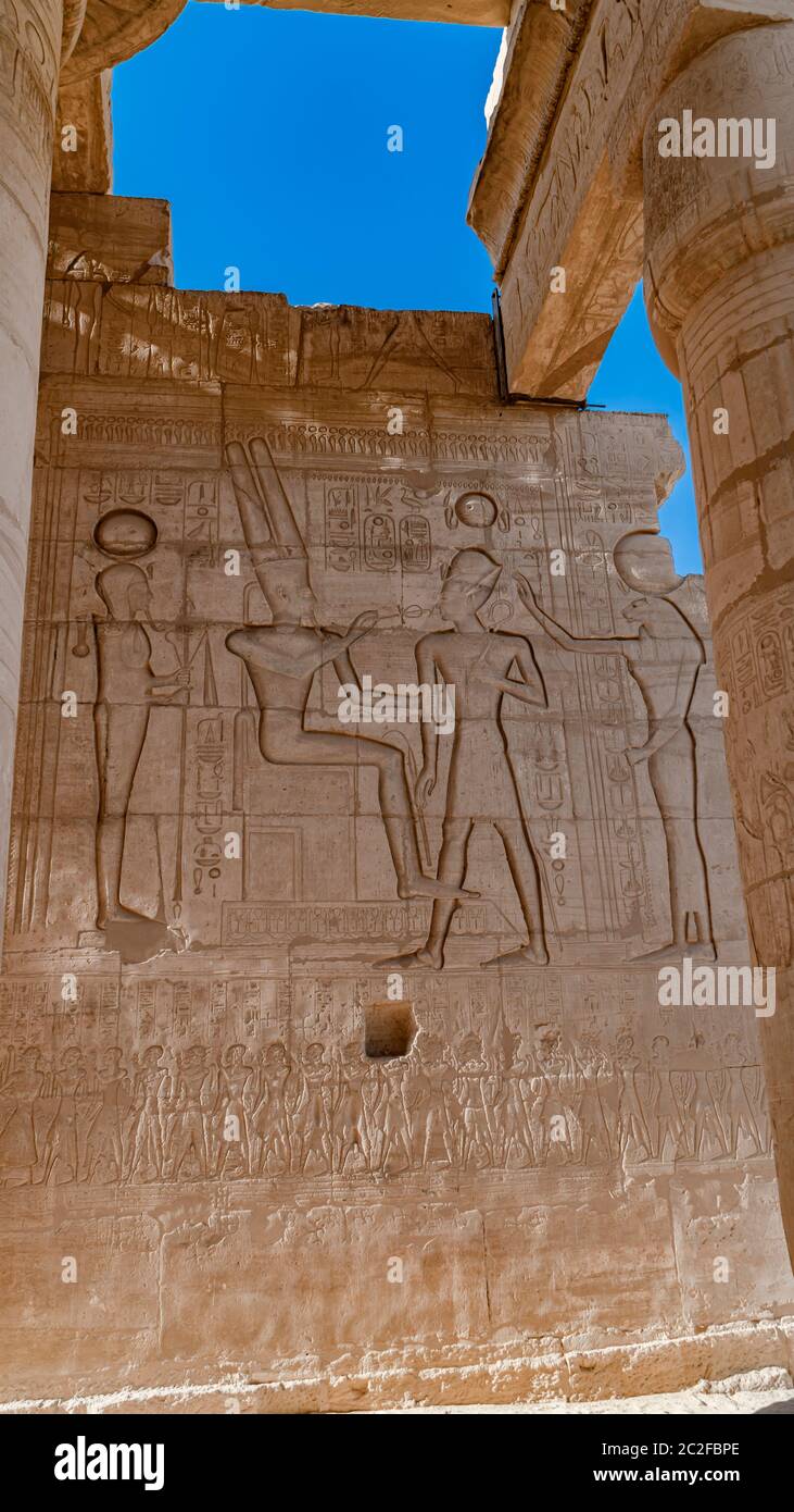 Egyptian hieroglyphics great pyramid hi-res stock photography and ...