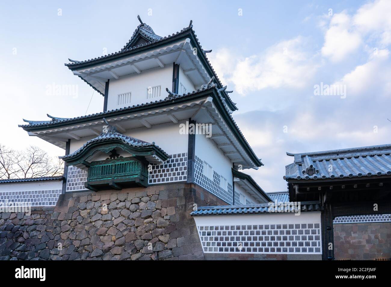 Kenrokuen garden kanazawa castle hi-res stock photography and images ...