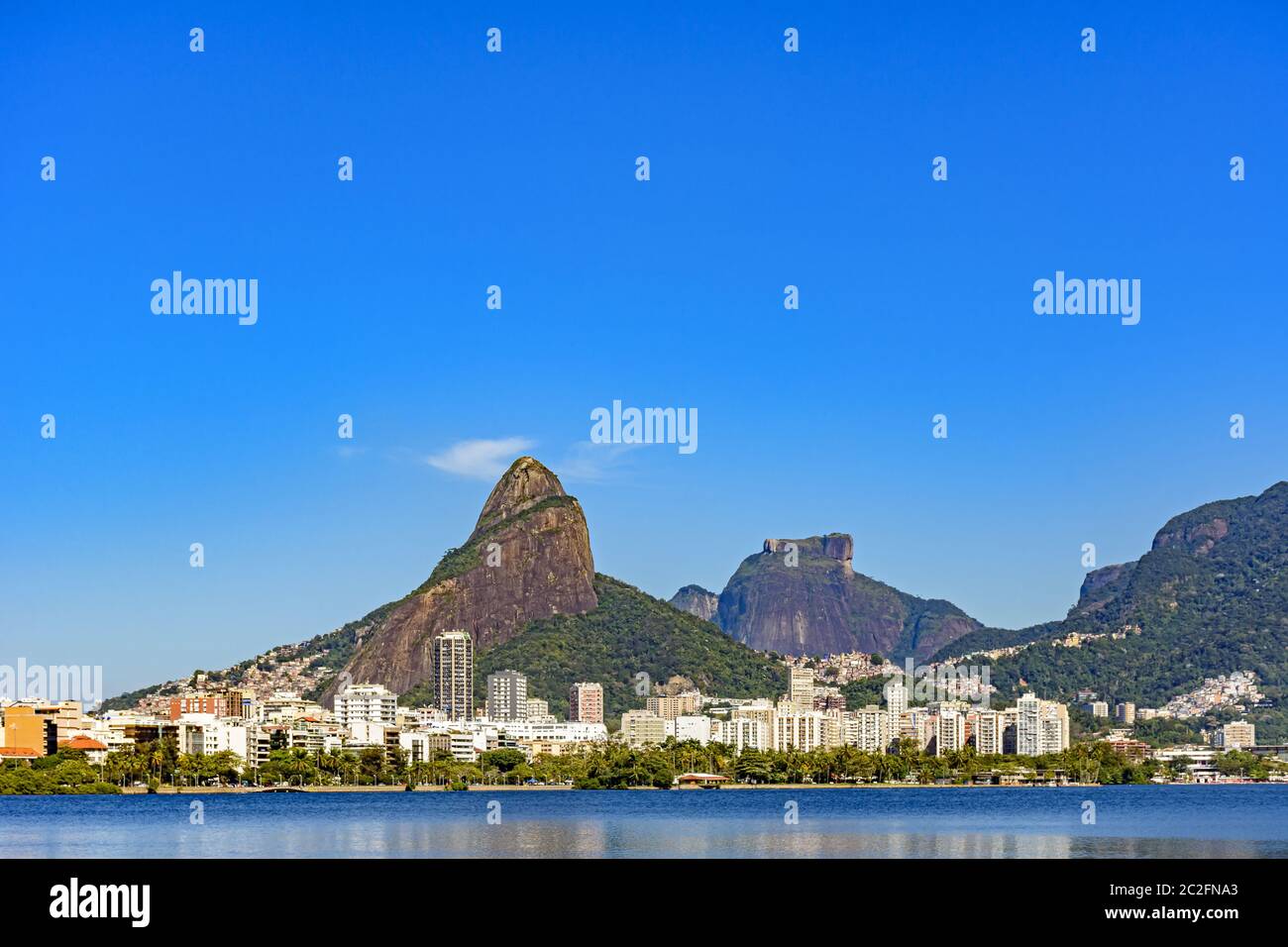 Rodrigo de freitas lagoon hi-res stock photography and images - Alamy