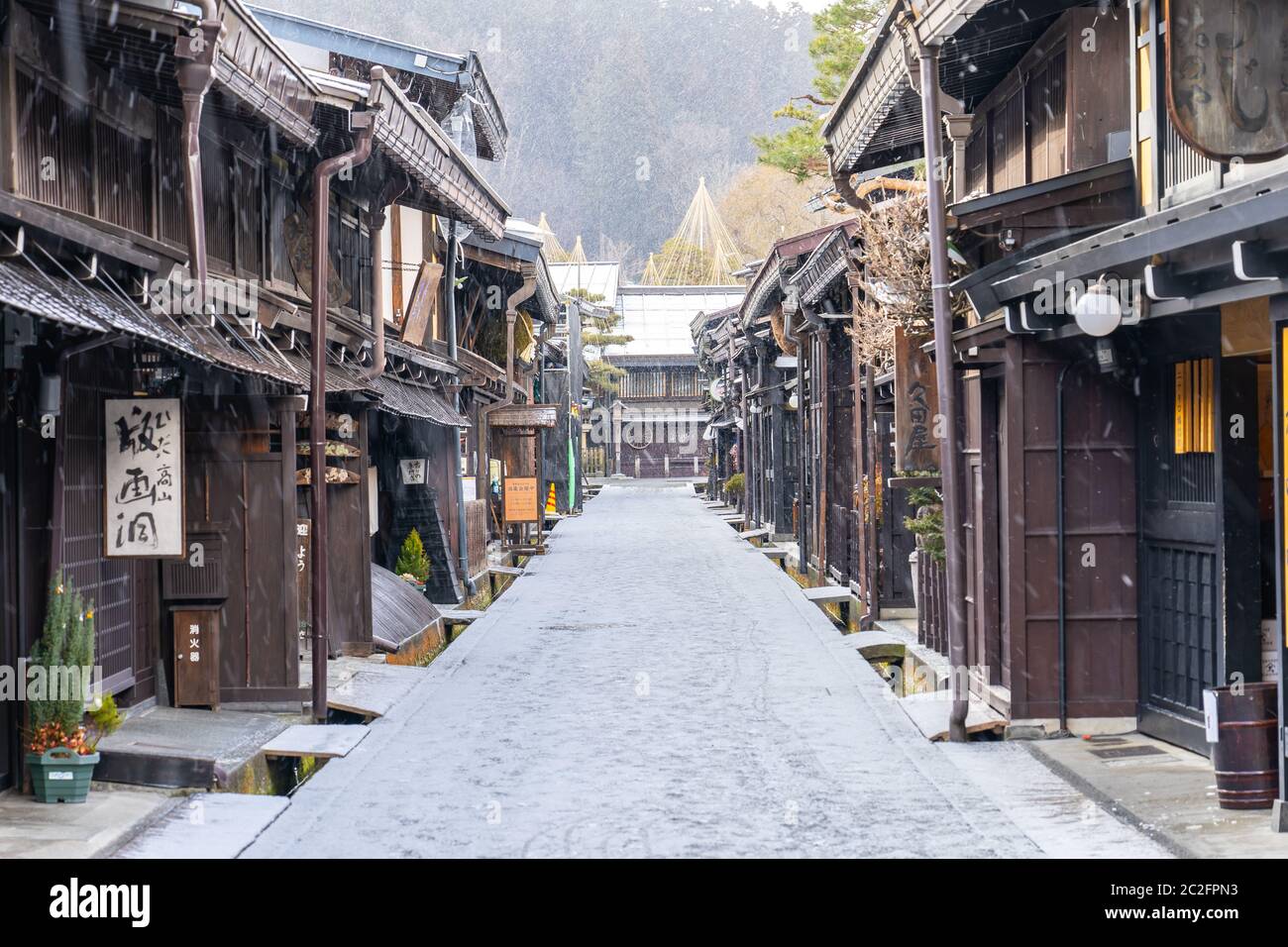 Takayama Old Town , Takayama oldtownship walking tour with local guide ...
