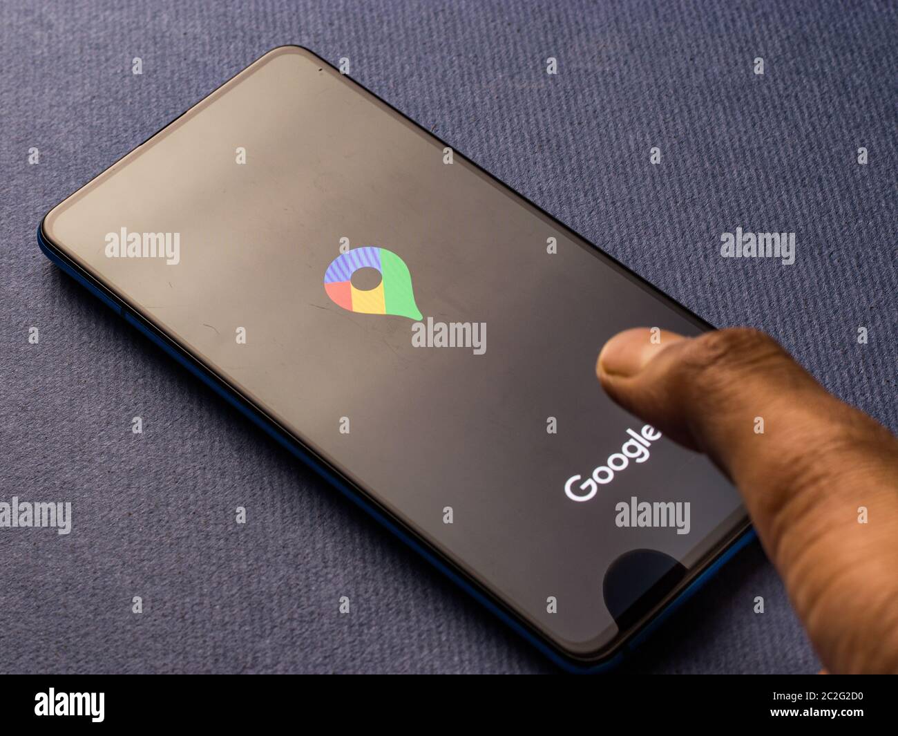 Google Map app new updated logo stock image sunday , April 21, 2020 ...