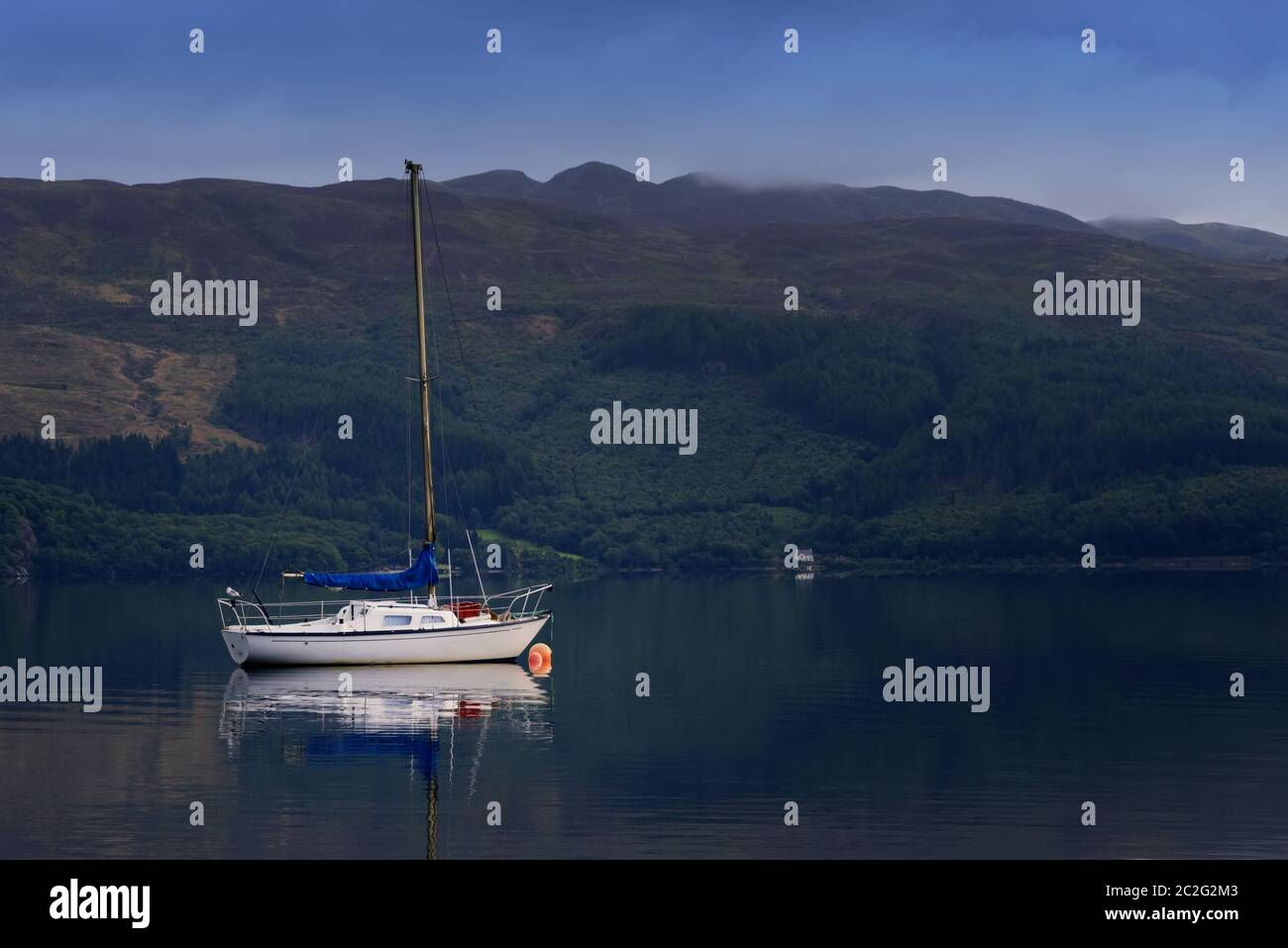 Anchored sailboat in the waters of Loch Lomond Stock Photo - Alamy