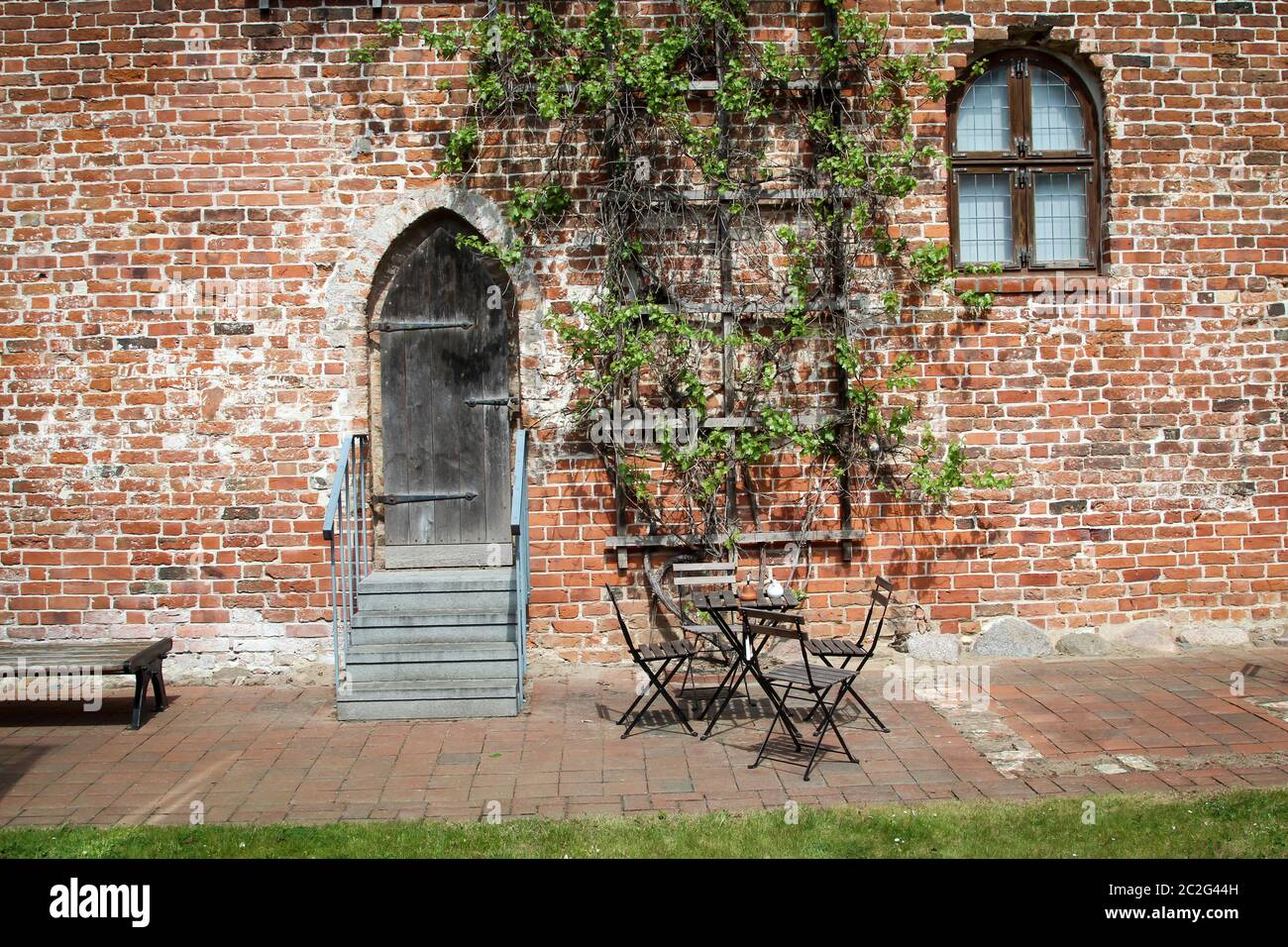 Traditional masonry texture hi-res stock photography and images - Alamy