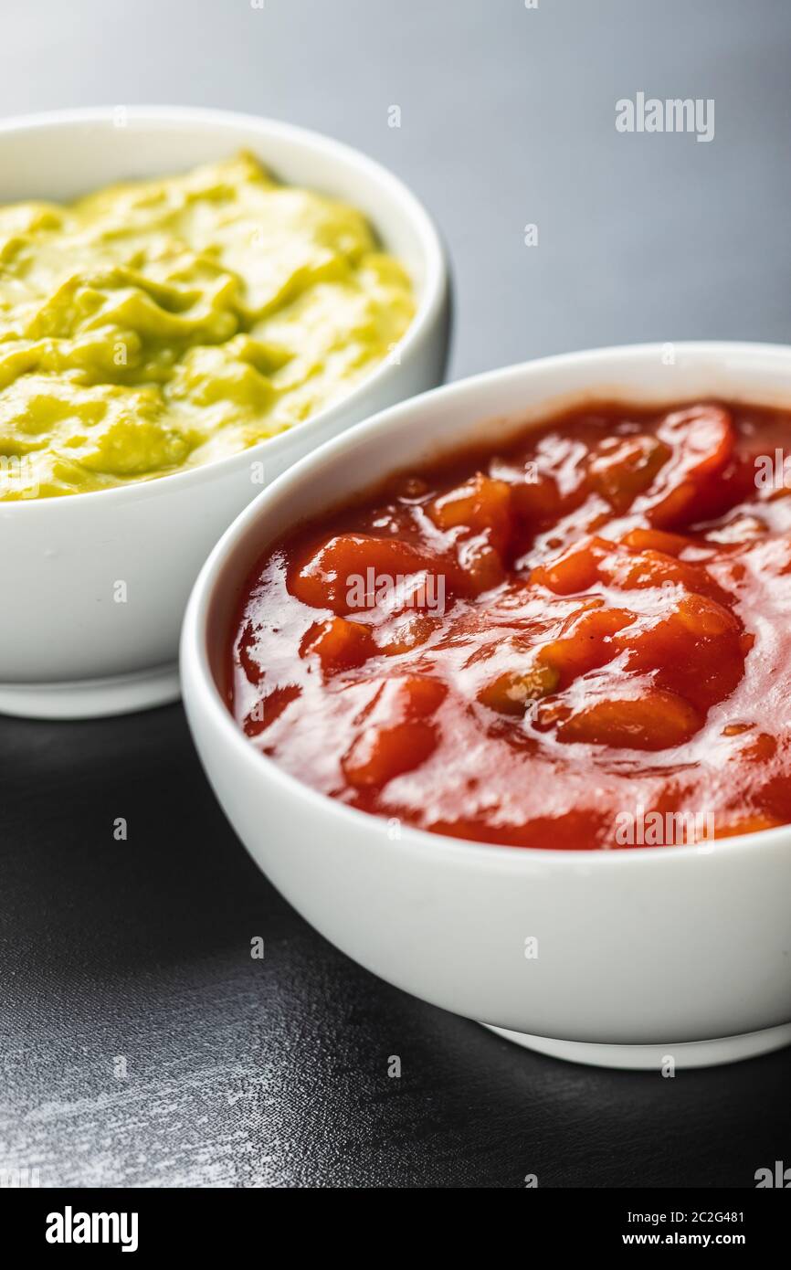 Guacamole dip in black hi-res stock photography and images - Alamy