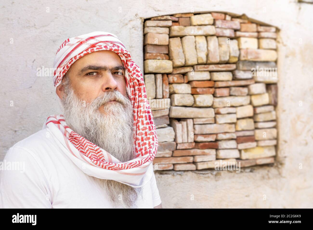 traditional arab man portrait Stock Photo - Alamy