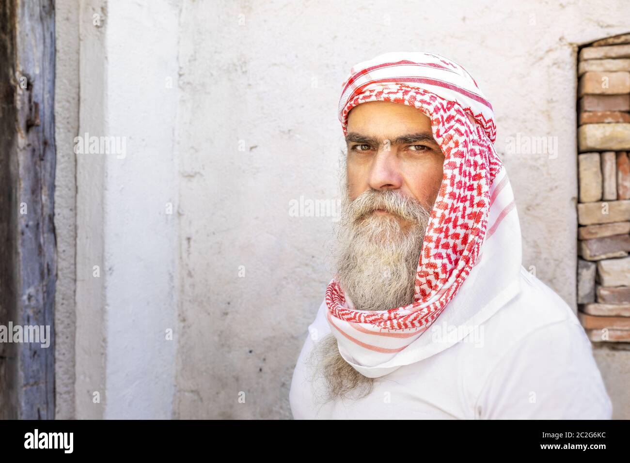 traditional arab man portrait Stock Photo - Alamy