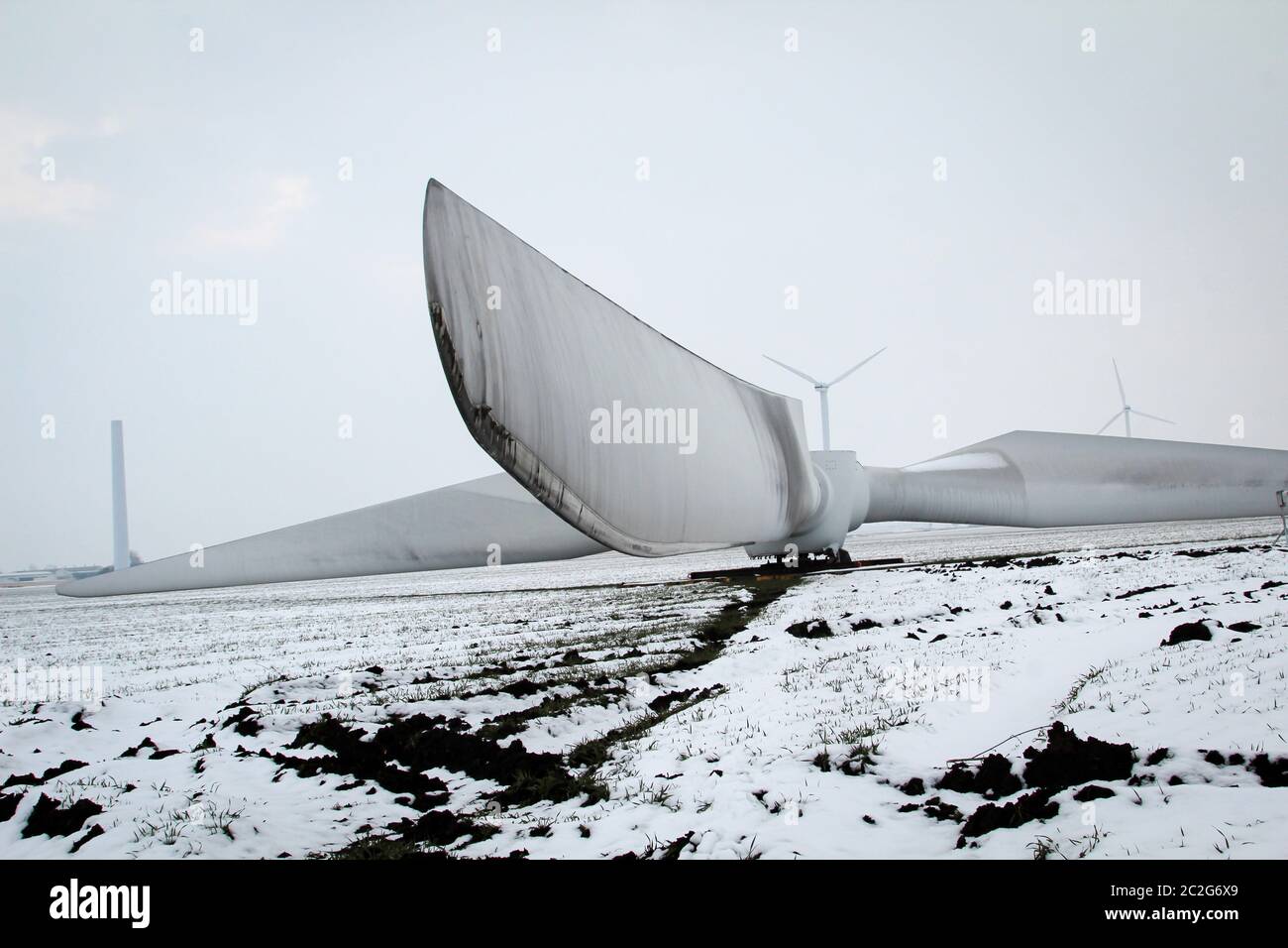 mounted rotor of a wind turbine before demounting Stock Photo - Alamy