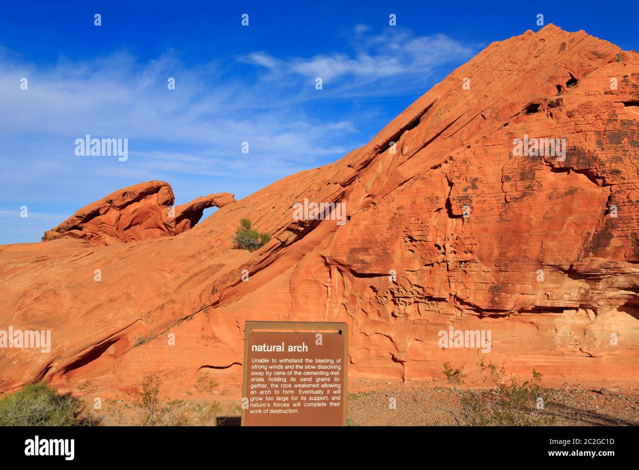 Natural Arch, Valley of Fire State Park, Overton, Nevada, USA Stock ...