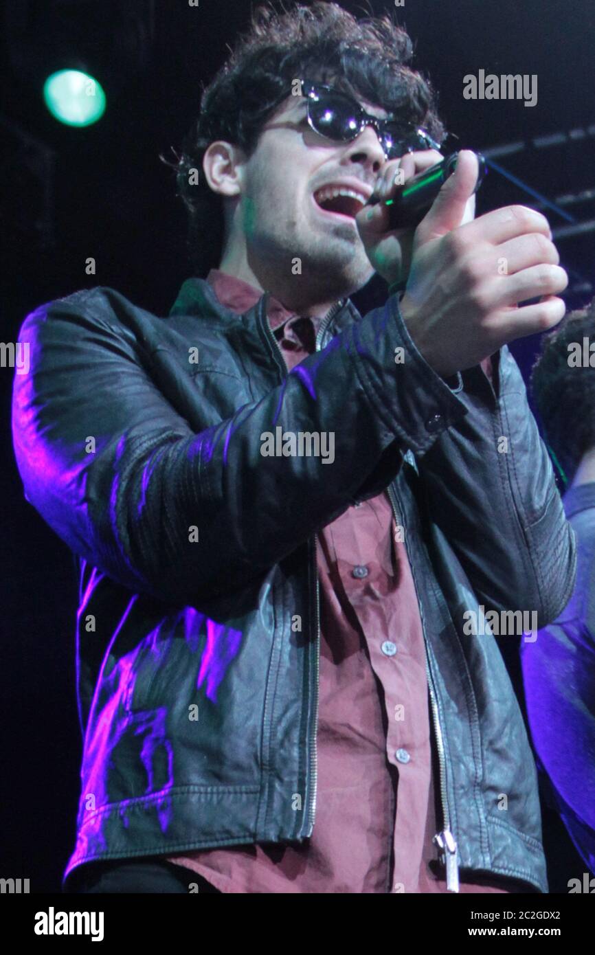 Jonas brothers 2012 hi-res stock photography and images - Alamy