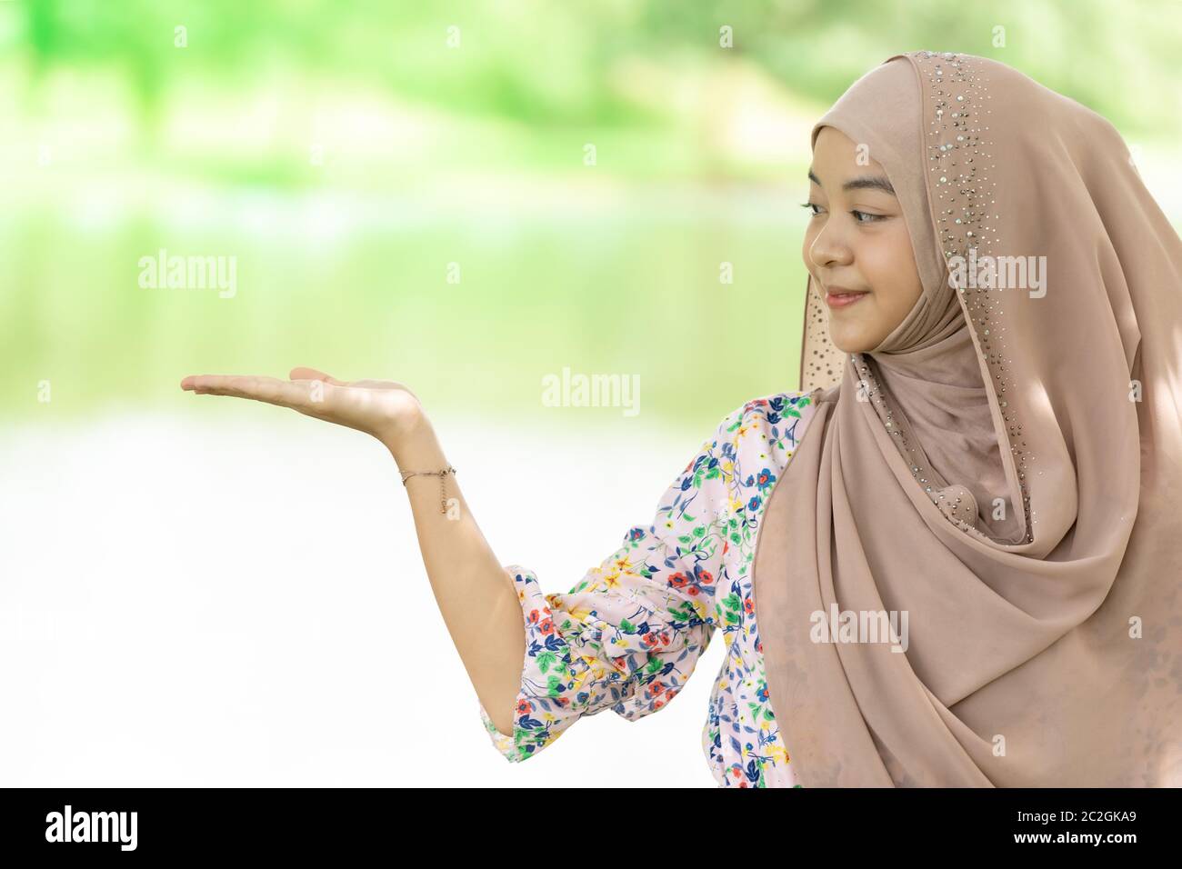 muslim girl portrait Stock Photo - Alamy