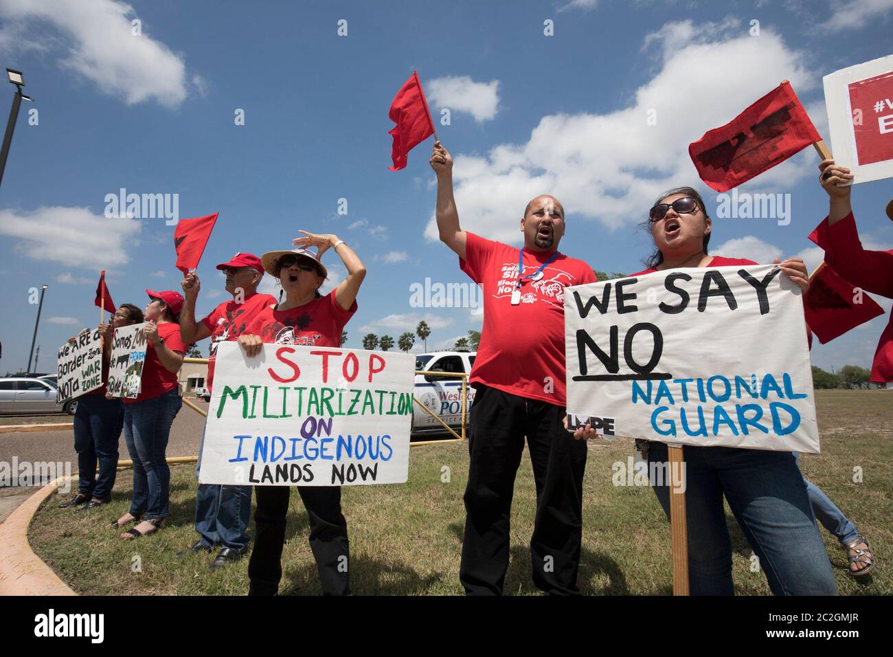 Immigration border hi-res stock photography and images - Alamy