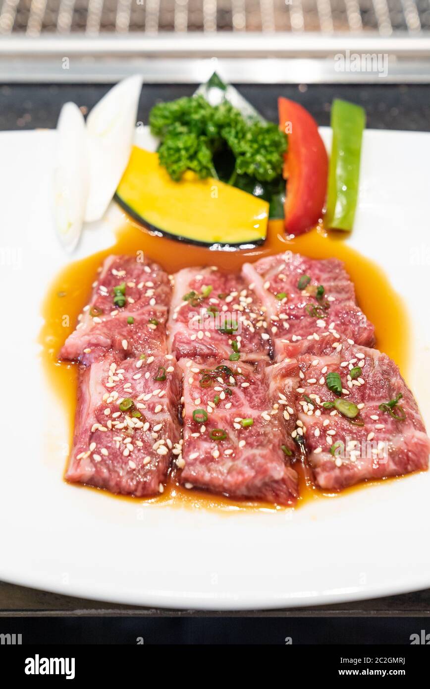 japanese yakiniku wagyu beef Stock Photo - Alamy