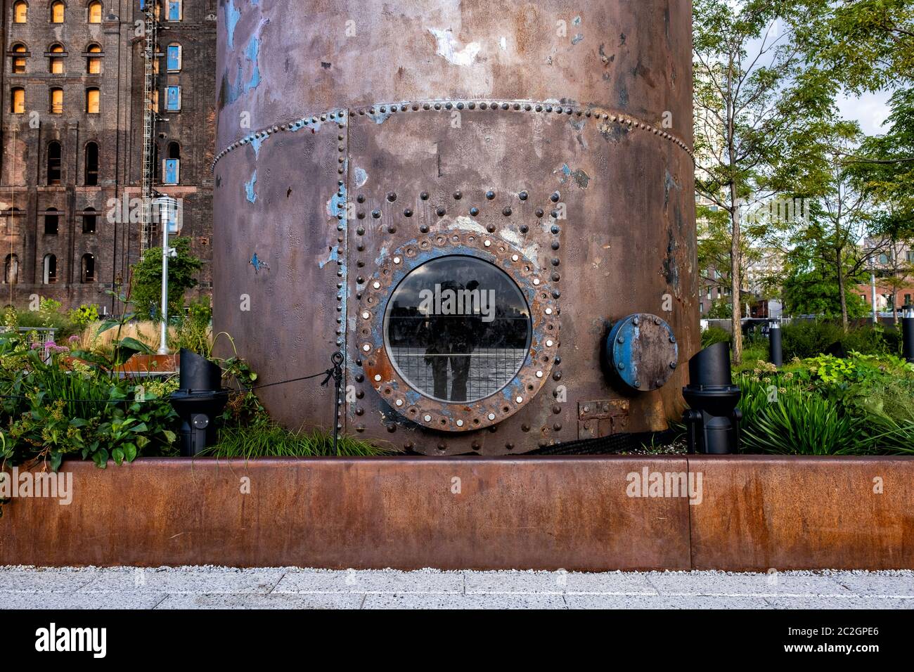 Domino Park in Williamsburg Brooklyn, Old sugar factory Stock Photo - Alamy