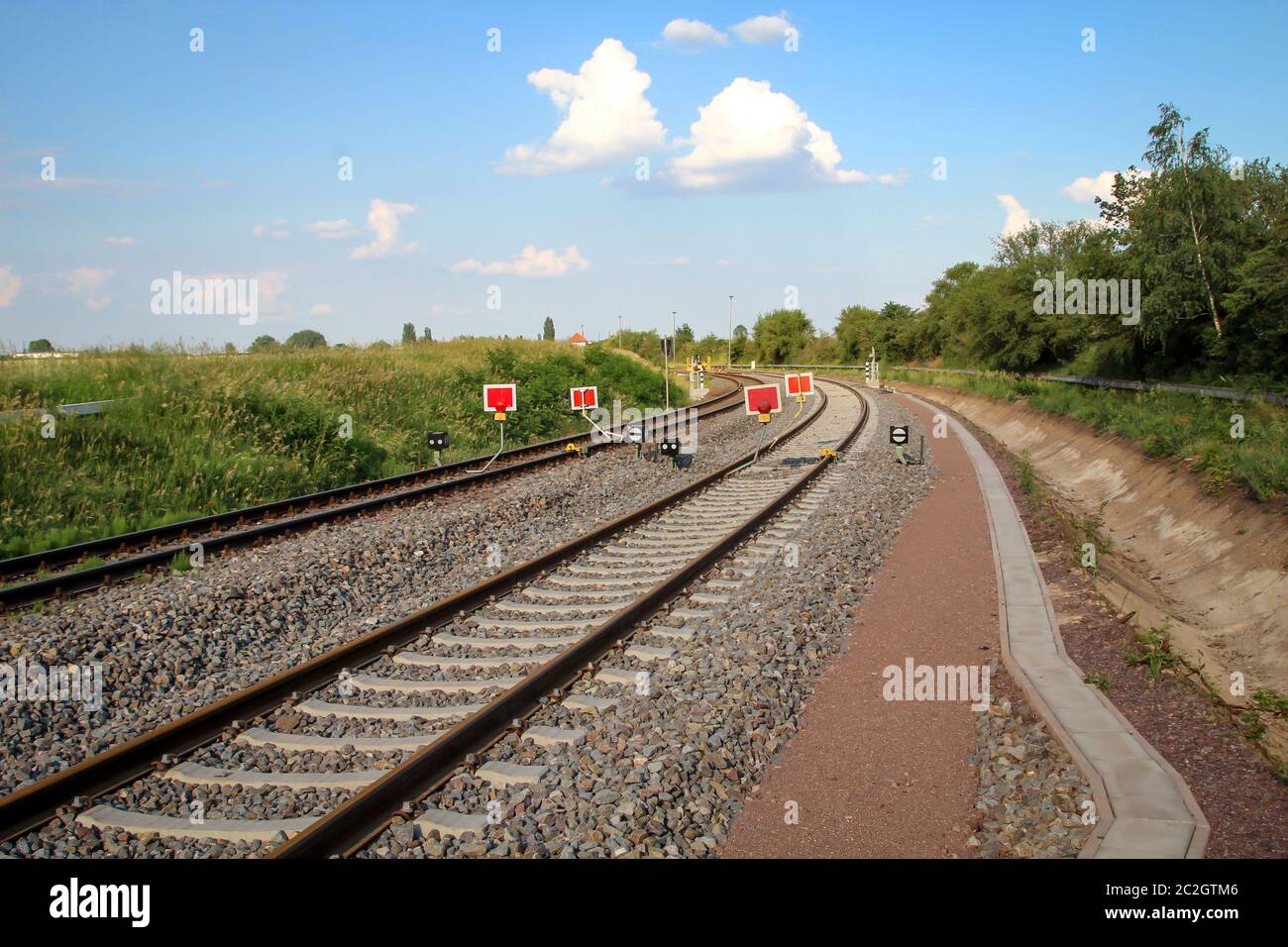 Blocked train track hi-res stock photography and images - Alamy