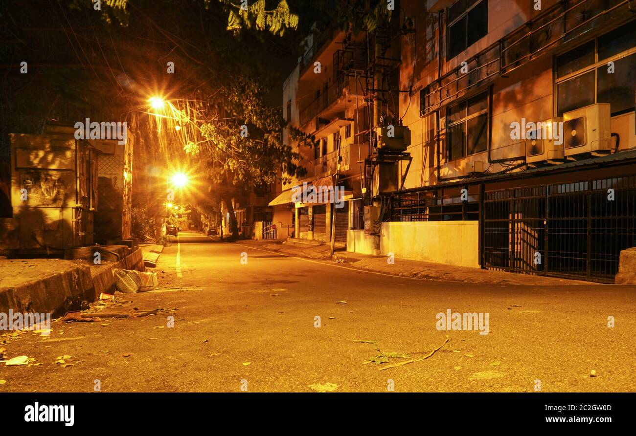 Indian street at night hi-res stock photography and images - Alamy