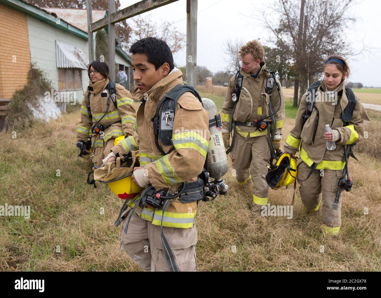 High school fire academy students hi-res stock photography and images ...