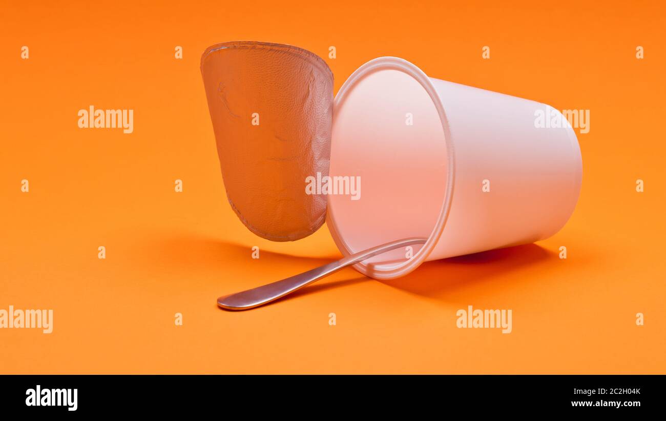 Yogurt cup empty hi-res stock photography and images - Alamy