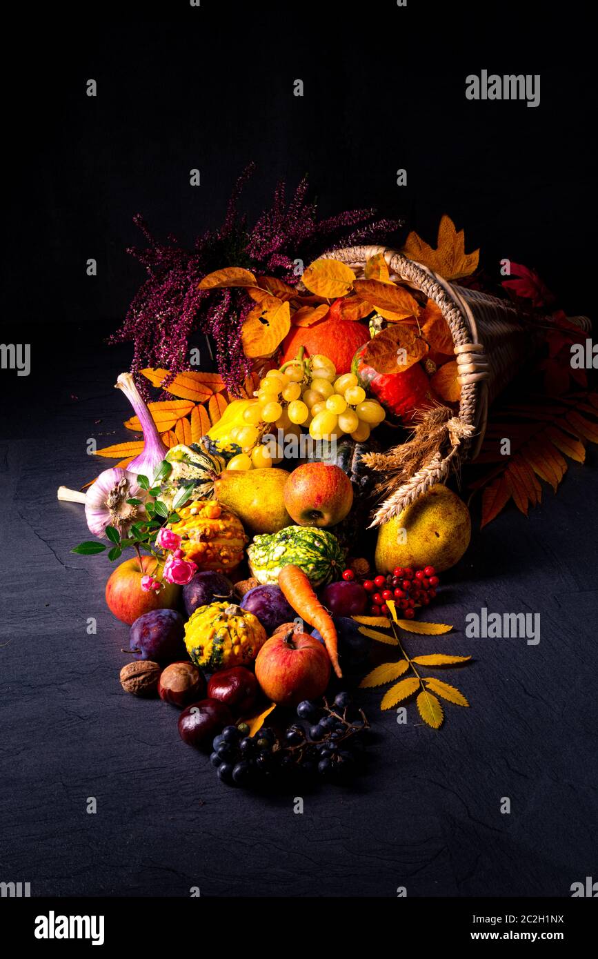 The beautiful and autumnal cornucopia Stock Photo - Alamy