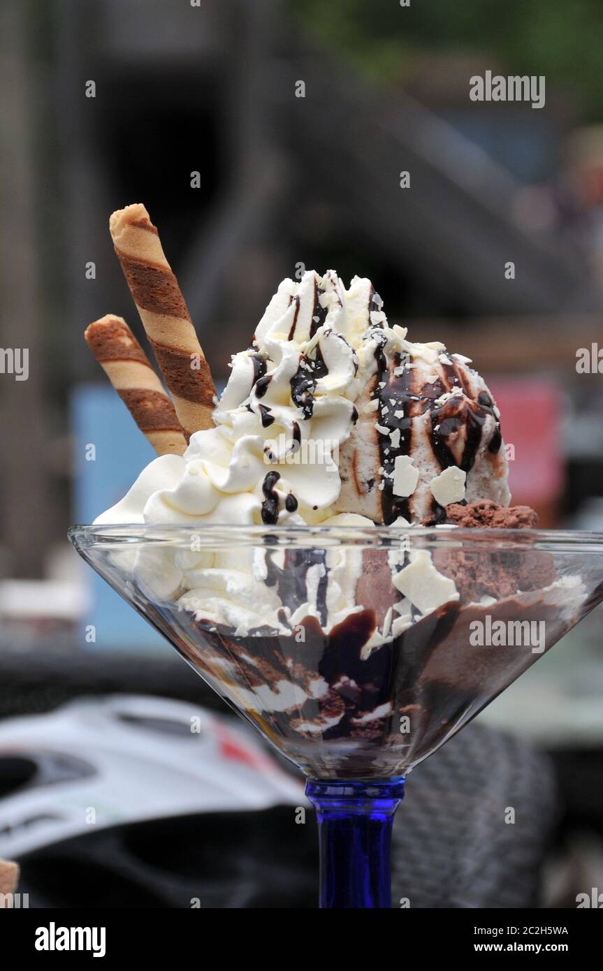 Cupe hi-res stock photography and images - Alamy