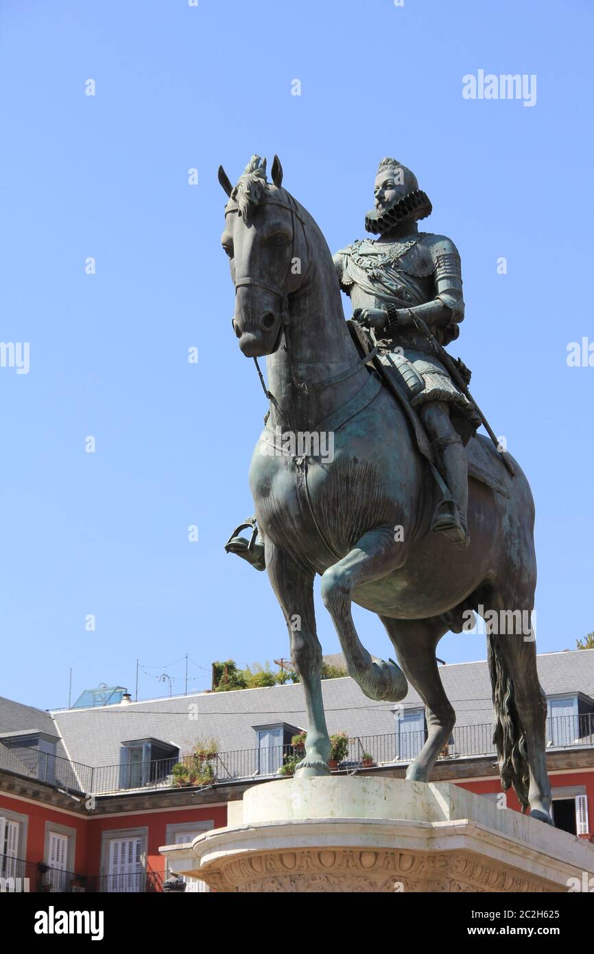 Statue isabel ii plaza hi-res stock photography and images - Alamy