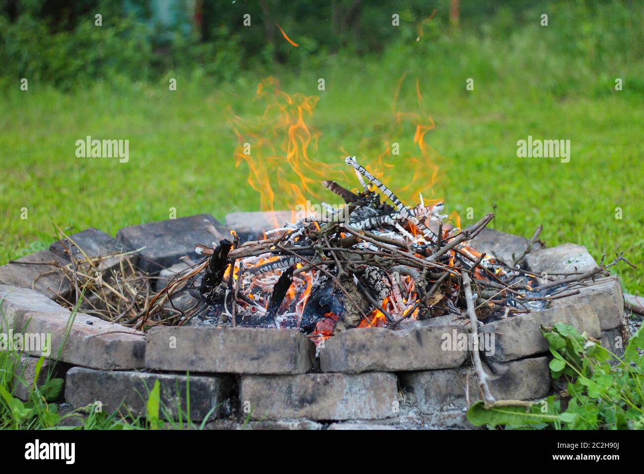 Burning bonfire with lights and sparks hi-res stock photography and ...