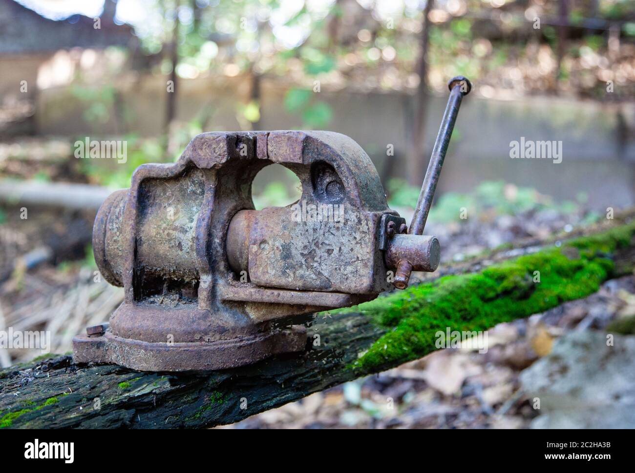 Rusty vice hi-res stock photography and images - Alamy