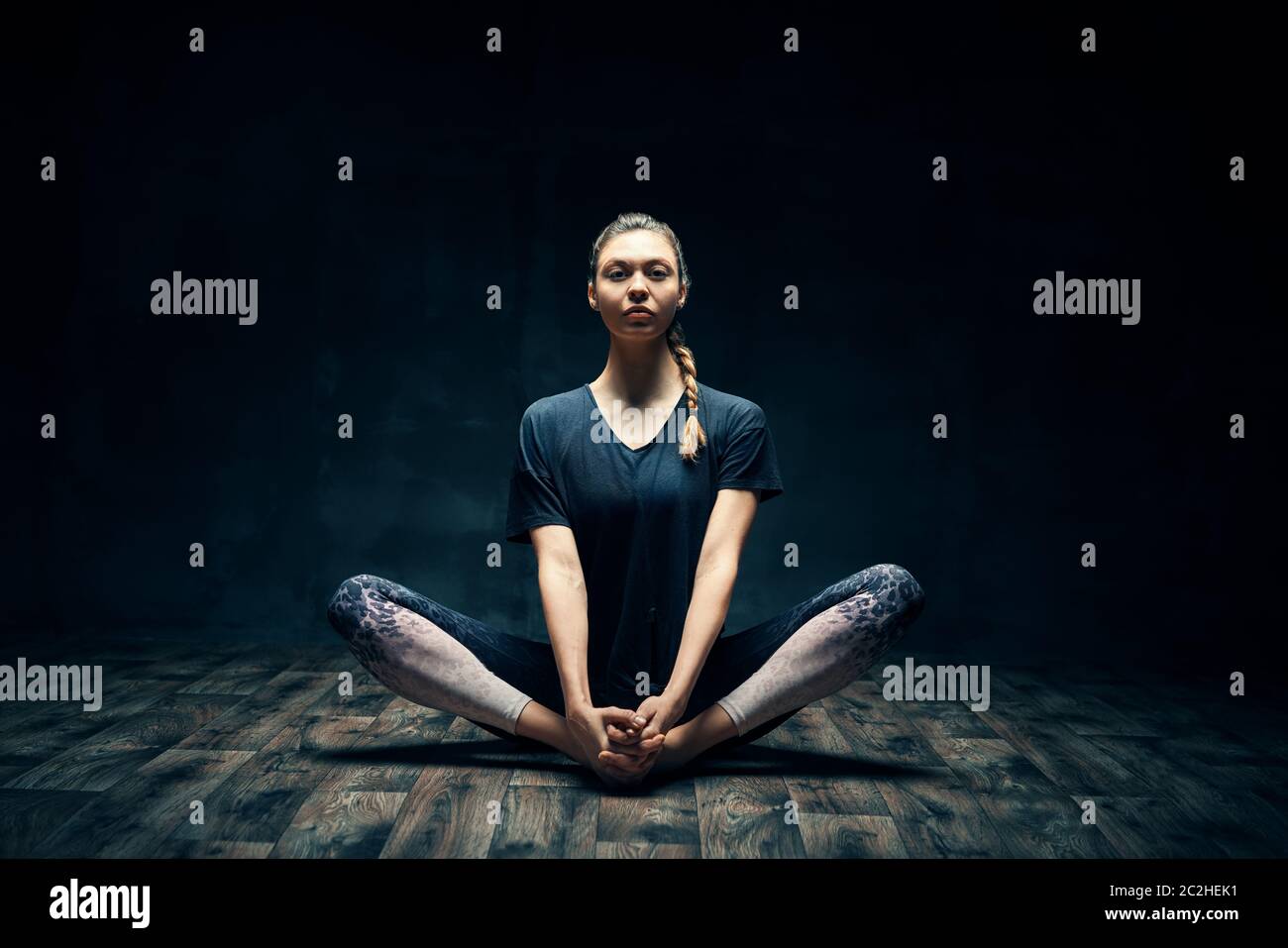 Cobblers pose hi-res stock photography and images - Alamy