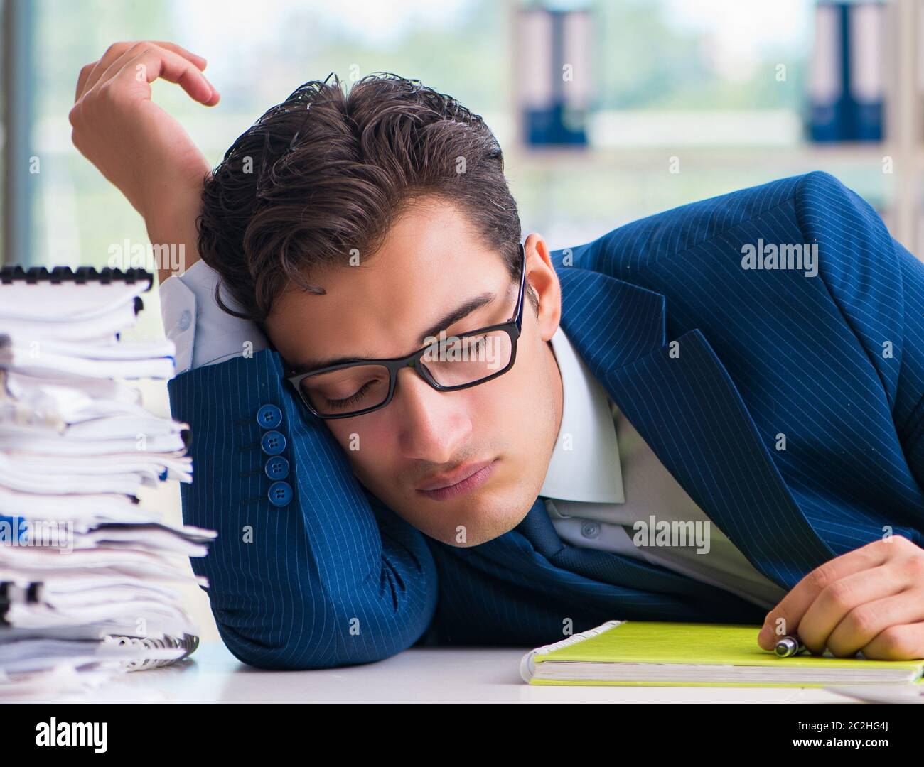 Tired businessman exhausted after hard work and excessive worklo Stock ...