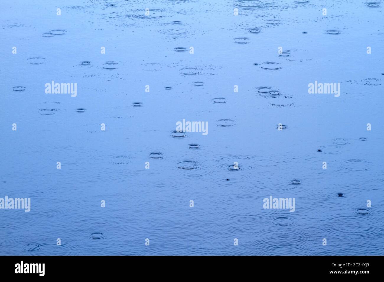 Raindrop structure hi-res stock photography and images - Alamy